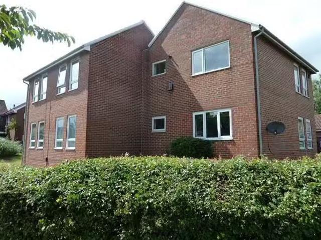 For Rent! 1 BA 1 bedroom flat for rent in Moggs Mead, Petersfi.