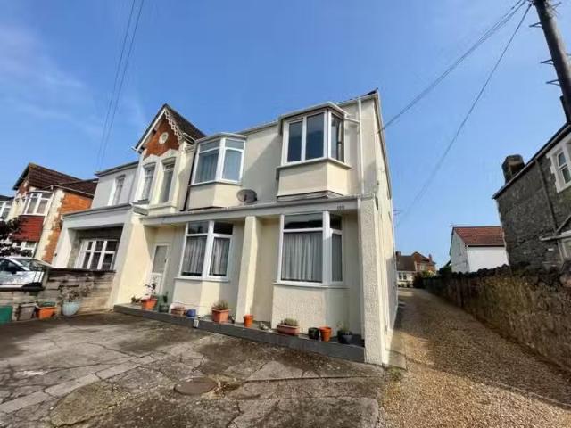 Cozy 1 BA 1 bedroom flat for rent in Moorland Road,, Weston.