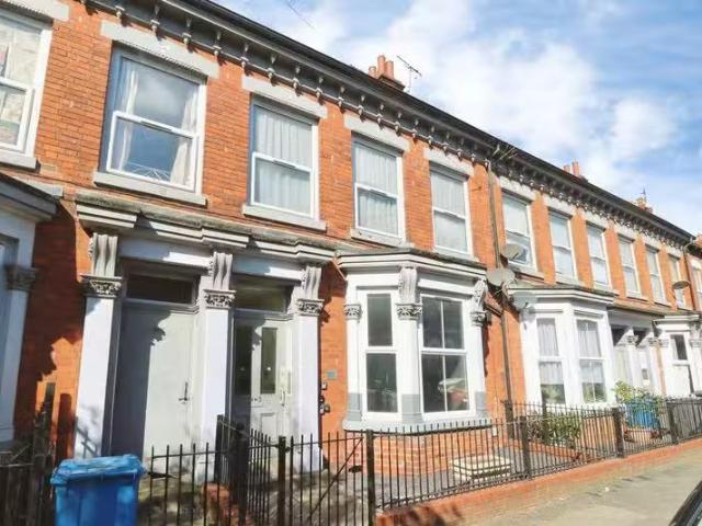 Unique 1 BA 1 bedroom flat for rent in Morpeth Street, Hull, HU3