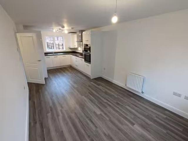 New 1 BA 1 bedroom flat for rent in Mustoe Road, Frenchay, Bri.