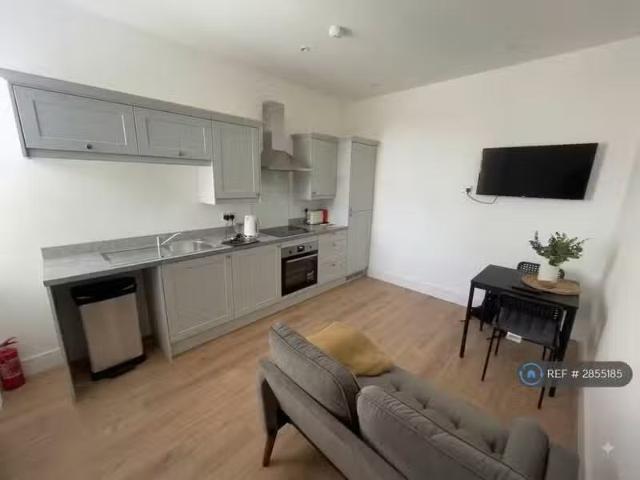 Unique 1 BA 1 bedroom flat for rent in Sandhurst St, Liverpool.