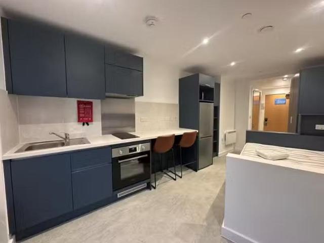 Unique 1 BA 1 bedroom flat for rent in St. Peters Street, Cant.