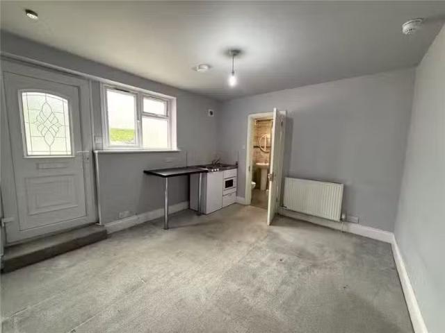 New 1 BA 1 bedroom flat for rent in Sunnyside, London Road, Ch.