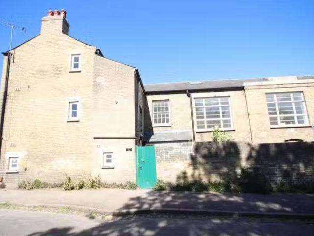 Cheap 1 BA 1 bedroom flat for rent in Pound Hill, Cambridge, CB3