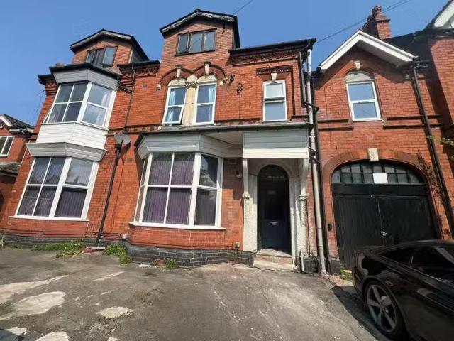 Nice 1 BA 1 bedroom flat for rent in Tenbury Road, Kings Heath.