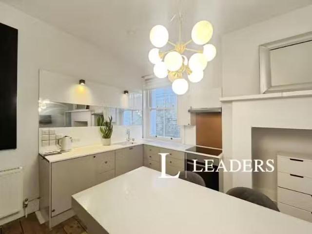 Unique 1 BA 1 bedroom flat for rent in The Drive, Hove, East S.