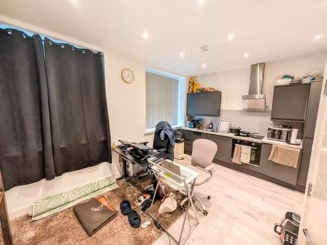 Just in! 1 BA 1 bedroom flat for rent in The Rock, Bury, BL9