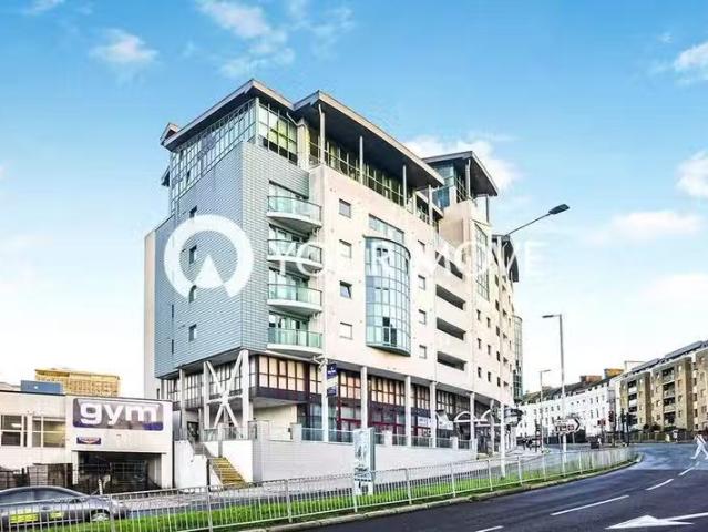 Cozy 1 BA 1 bedroom Flat to rent, The Crescent, Plymouth, PL1.
