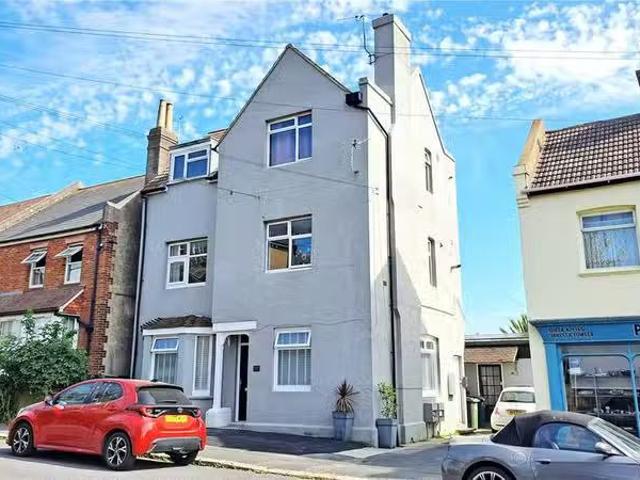 New 1 BA 1 bedroom Flat to rent, West Hill Road, St. Leonards.