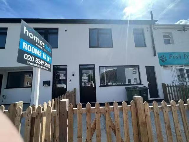 New 1 BA 1 bedroom house of multiple occupation for rent in Mi.
