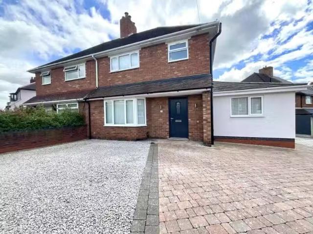 Charming 1 BA 1 bedroom house of multiple occupation for rent.