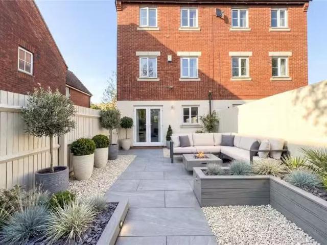 Cozy 1 BA 1 bedroom house for rent in Warmstry Road, Bromsgrov.
