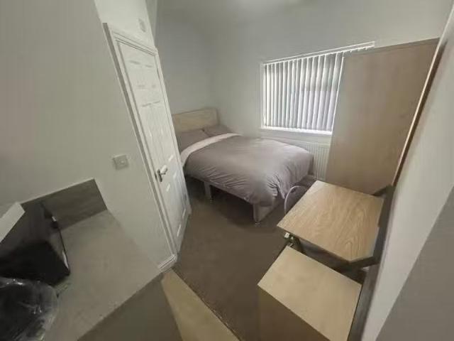 Charming 1 BA 1 bedroom house share for rent in Marlborough Ro.