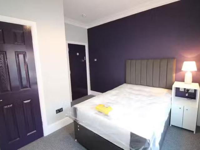 New 1 BA 1 bedroom house share for rent in Co operative Street.