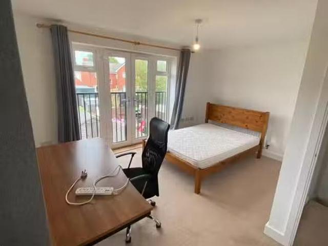 For Rent! 1 BA 1 bedroom house share for rent in James Counsel.