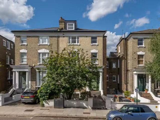 Deal! 1 BA 1 bedroom property to let in King Henrys Road, Prim.