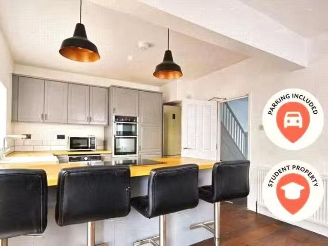 Cozy 1 BA 1 bedroom semi detached house for rent in Kingsholm.