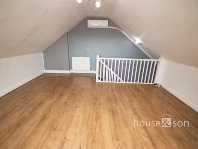 Cozy 1 BA 2 bedroom apartment for rent in 533 535 Wimborne Roa.
