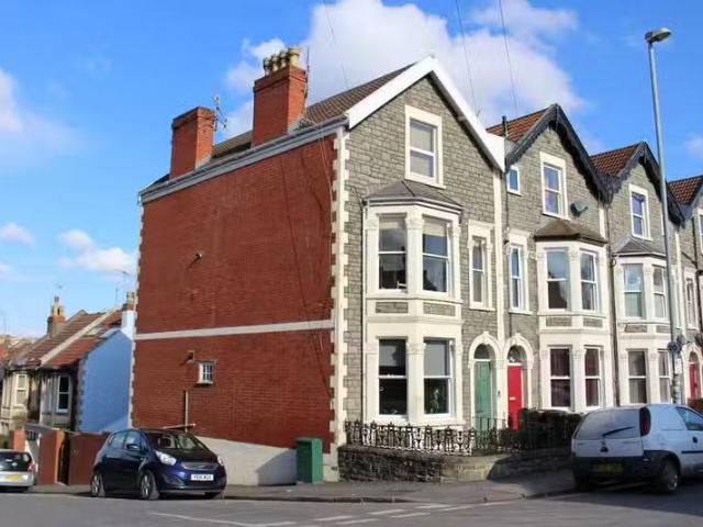 Unique 1 BA 2 bedroom apartment for rent in First Floor Flat.