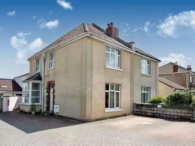 For Rent! 1 BA 2 bedroom apartment for rent in Grange Road, Bi.