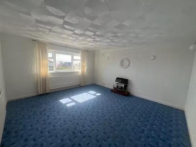 For Rent! 1 BA 2 bedroom apartment for rent in South Road, Sul.