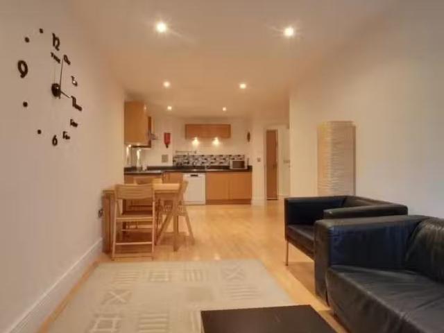Cozy 1 BA 2 bedroom apartment for rent in Spire Court, Manor R.