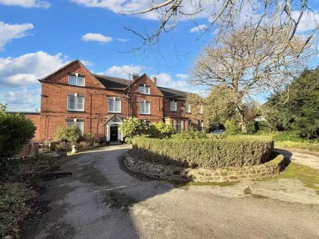 Cozy 1 BA 2 bedroom apartment for rent in Stivichall Manor, 28.