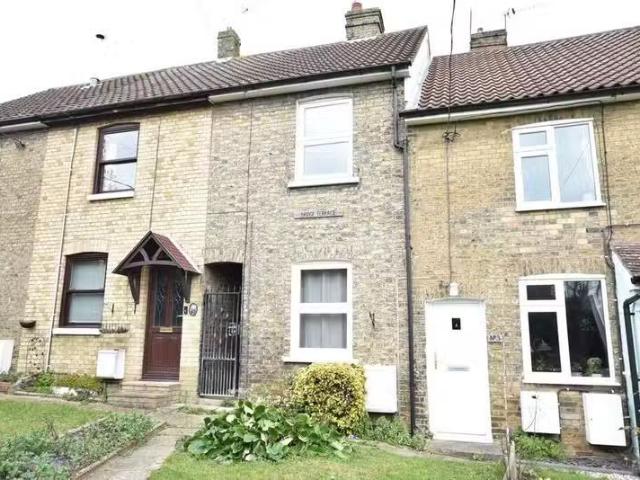 Cozy 1 BA 2 bedroom end of terrace house for rent in Bridge Te.