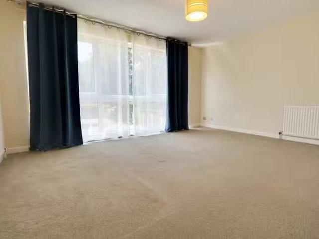 Cozy 1 BA 2 bedroom flat for rent in Colliton Court, BR2