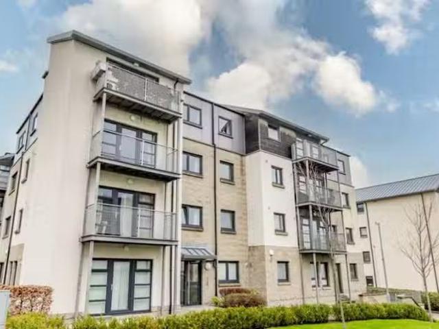 Cozy 1 BA 2 bedroom flat for rent in Cordiner Place, Aberdeen.