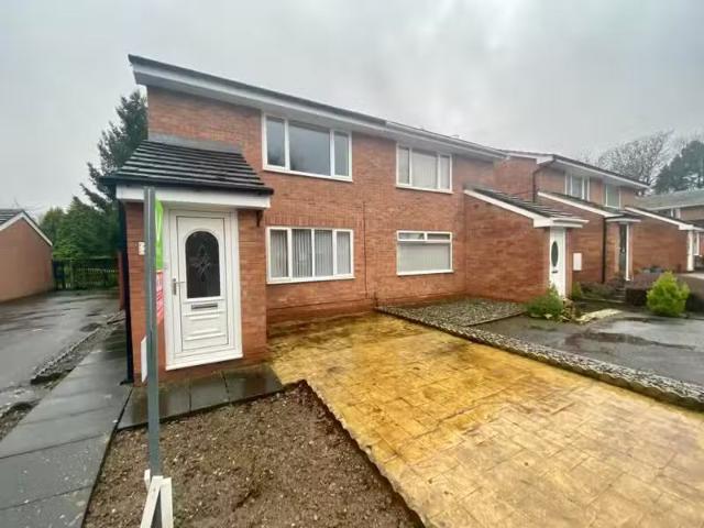 Rental! 1 BA 2 bedroom flat for rent in Aquinas Court/North Ro.