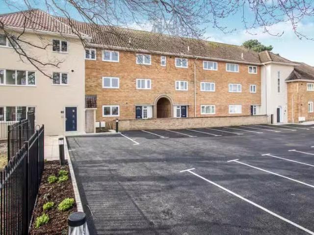 New 1 BA 2 bedroom flat for rent in Ashley Road, Poole, Dorset.