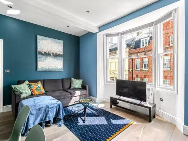 Cozy 1 BA 2 bedroom flat for rent in Brighton, East Susinterac.