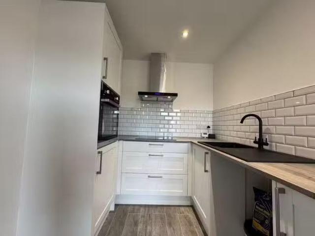 Unique 1 BA 2 bedroom flat for rent in Bury Road, Breightmet.