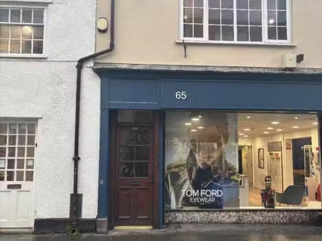 Cozy 1 BA 2 bedroom flat for rent in High Street, Wells, BA5