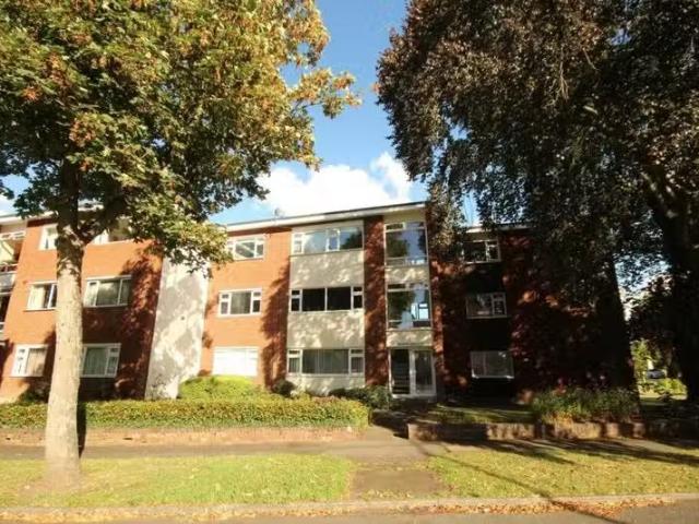 Cozy 1 BA 2 bedroom flat for rent in St. Marys Road, Leamingto.