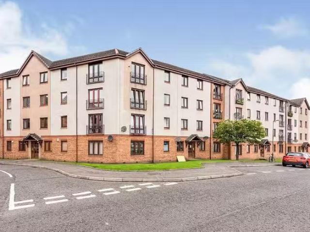 Nice 1 BA 2 bedroom Flat to rent, Hawkhill, Edinburgh, EH7 £1.