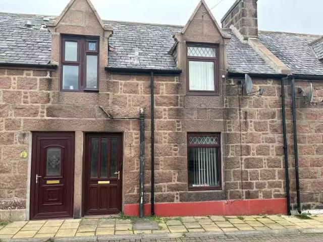 Unique 1 BA 2 bedroom house for rent in Great Stuart Street, P.