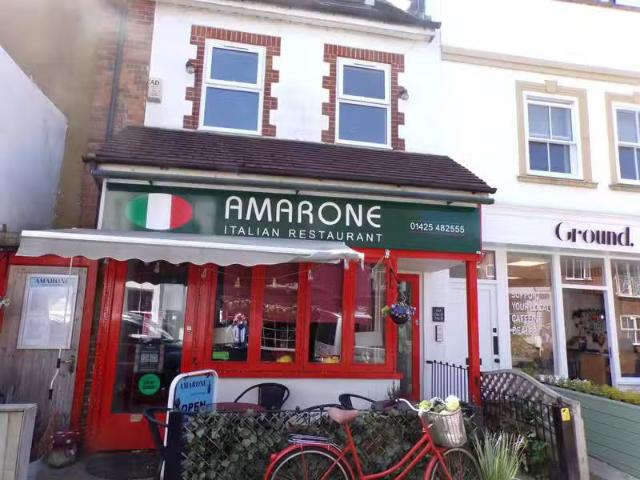 Cozy 1 BA 2 bedroom house for rent in Ringwood Town Centre, BH24