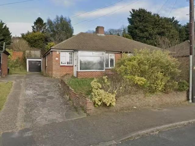 New 1 BA 2 bedroom semi detached bungalow for rent in Barnfiel.
