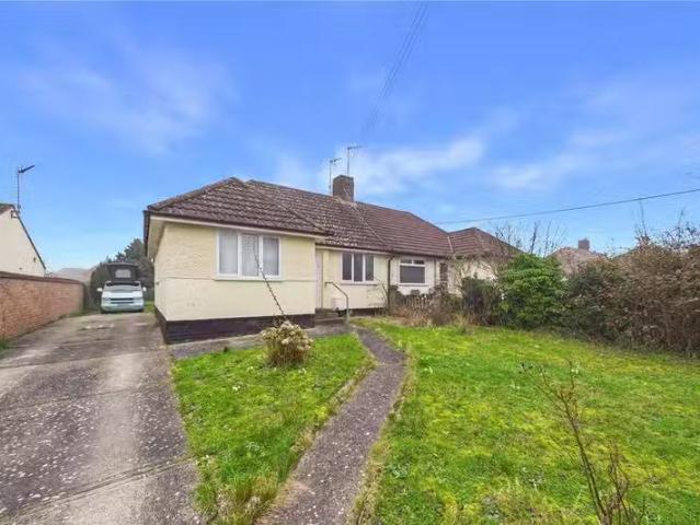 For Rent! 1 BA 2 bedroom Semi Detached Bungalow to rent, The S.