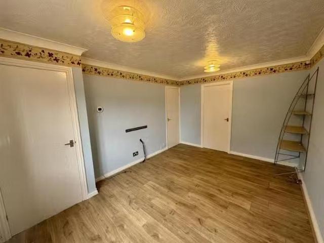 New 1 BA 2 bedroom semi detached house for rent in Baptist Clo.