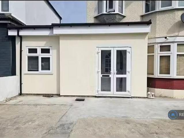 New 1 BA 2 bedroom semi detached house for rent in Eastern Ave.