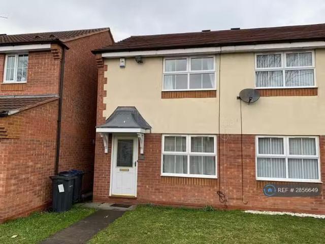 Deal! 1 BA 2 bedroom semi detached house for rent in Marshbroo.