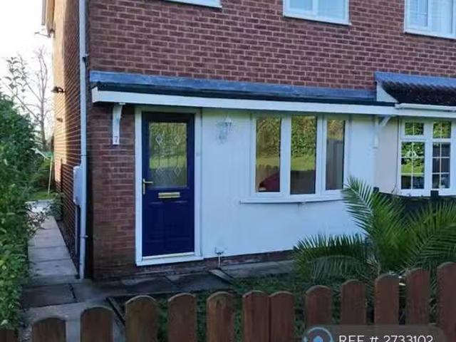 Deal! 1 BA 2 bedroom semi detached house for rent in Poplar Cl.