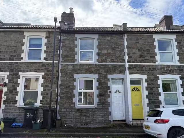 Cozy 1 BA 2 bedroom terraced house for rent in Heber Street, R.