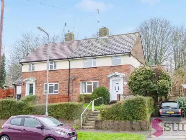Deal! 1 BA 4 bedroom semi detached house for rent in Heath Hil.