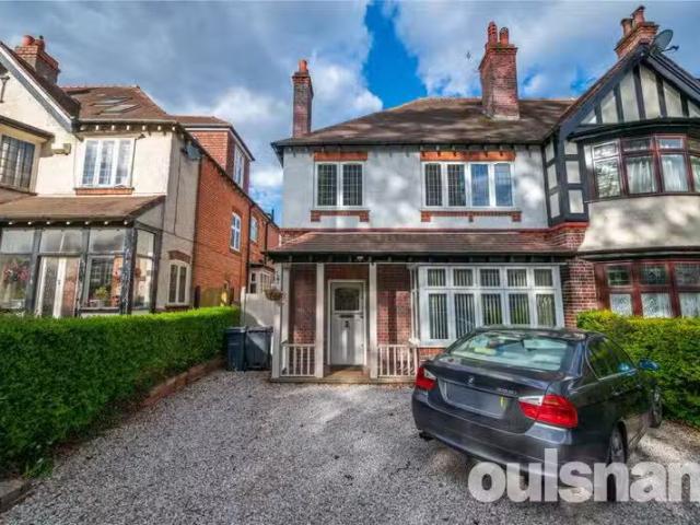 Deal! 1 BA 4 bedroom semi detached house for rent in Wake Gree.