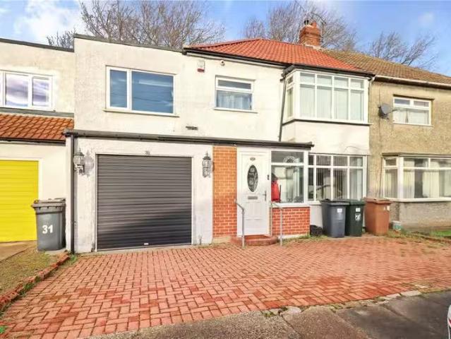 Cozy 1 BA 5 bedroom Semi Detached House to rent, Whitecroft Ro.