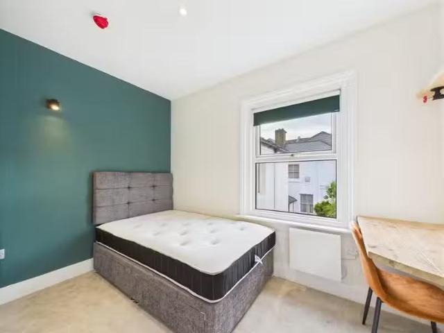 For Rent! 1 BA House share for rent in Hertford Road, Worthing.